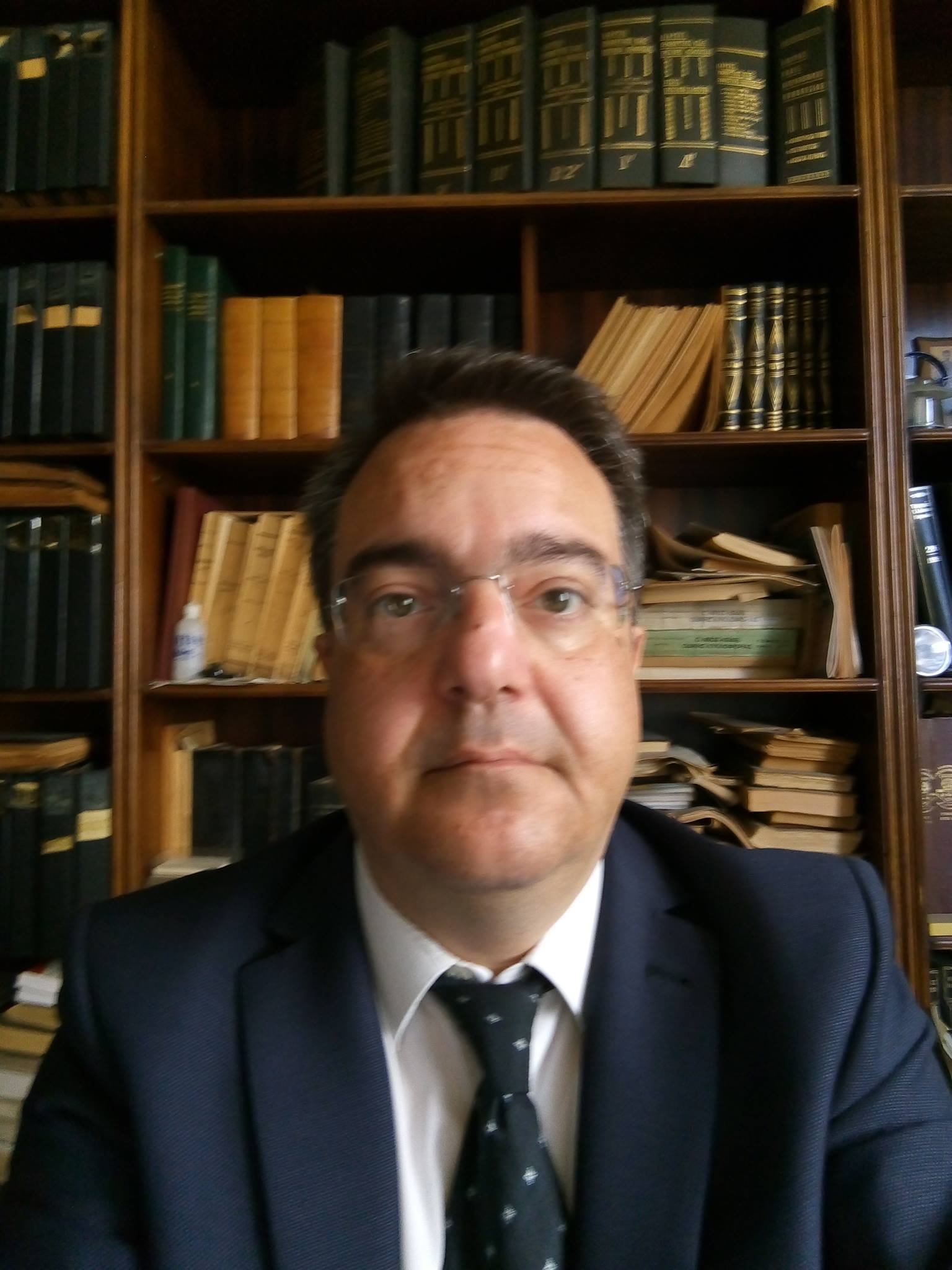 Ο Δημήτρης Κομνηνός υπ. περιφερειακός σύμβουλος της Π.Ε. Αχαΐας με την ...