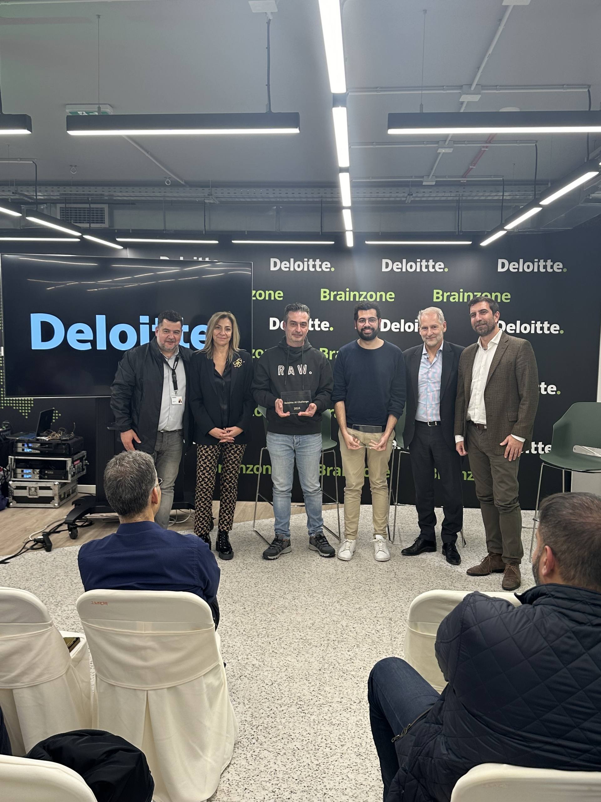 Deloitte GEN AI Challenge: Παρουσίαση και Απονομή Βραβείων στο ...