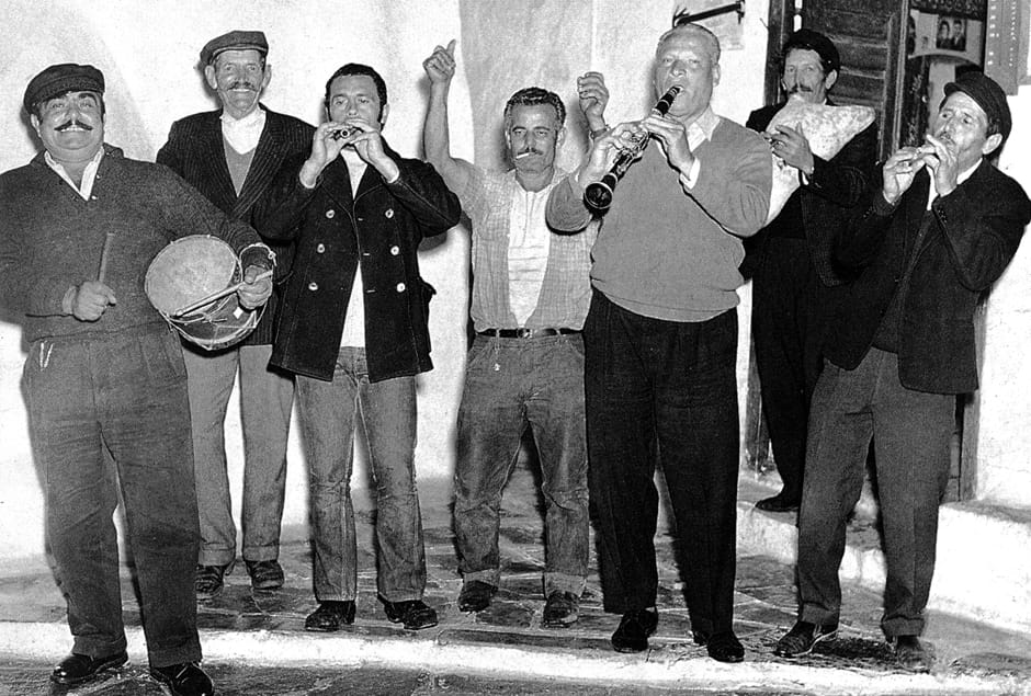 9o Παραδοσιακό Γλέντι “Έτσι Μ'αρέσει Τη Ζωή...Πάντα Να Τη Γλεντίζω ...